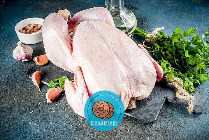 ¿Se puede congelar un pavo fresco? (Una guía rápida y fácil)